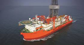 Liza Unity FPSO Hull Arrives in Singapore