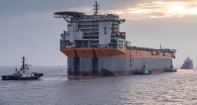 Liza Unity FPSO Hull Arrives in Singapore