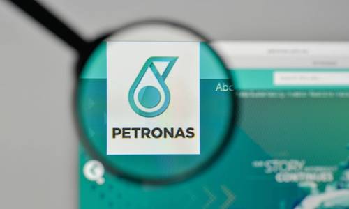 Cyclone Threat: Santos Removing Workers from Noble Tom Prosser Rig