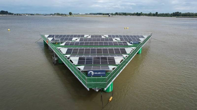 BV Grants 'First Ever' AiP for Offshore Floating Solar Tech