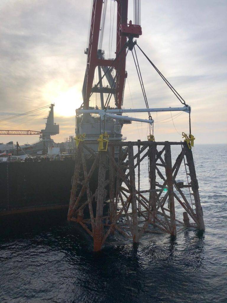 VIDEO: Pioneering Spirit Vessel Removes Valhall Platform Jacket