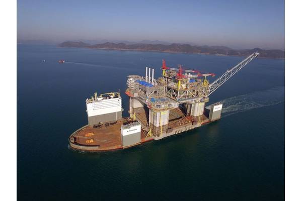 VIDEO: BP's Argos Platform Sails Away from S. Korea