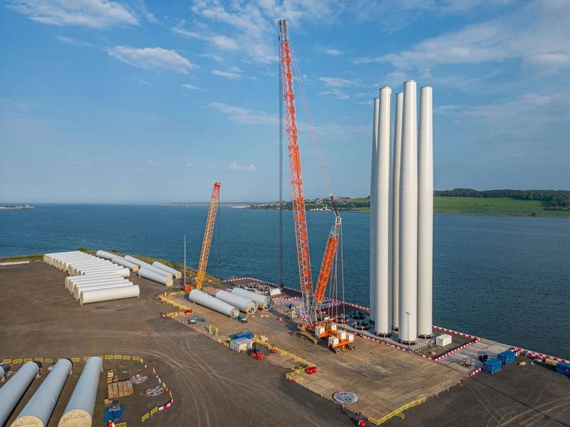 Global Wind Projects Takes on First Offshore Wind Project