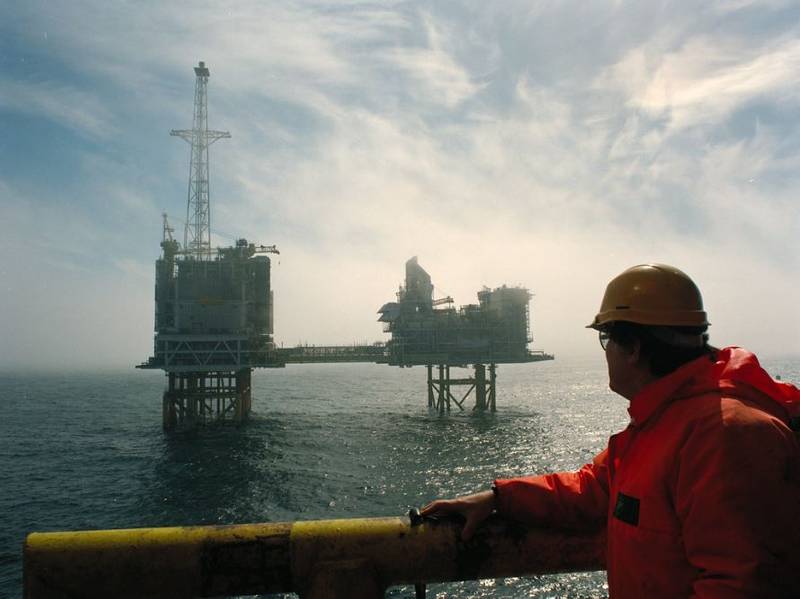 BP, Shell, Total Want to Power UKCS Platforms from Norway