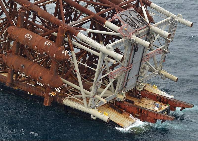 DNS Sharing Offshore Decommissioning Expertise with Brunei