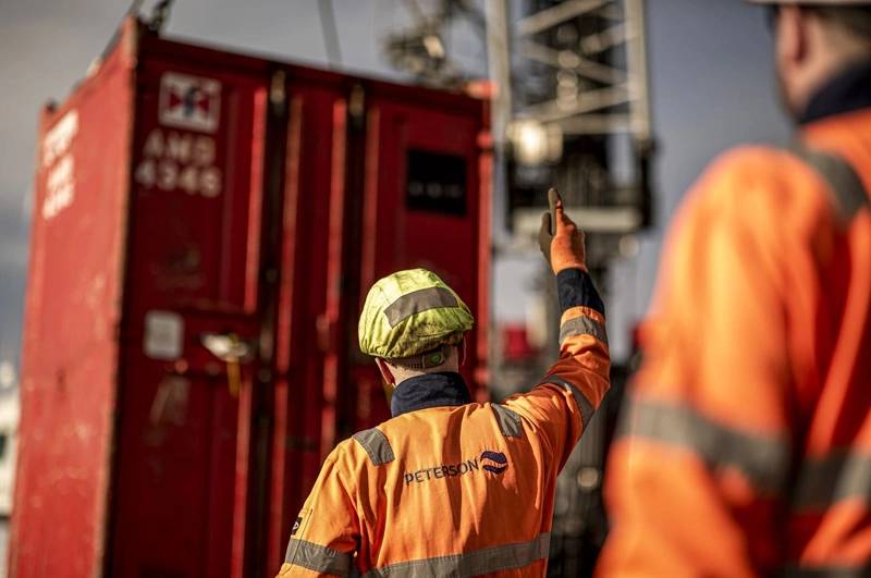 Shell, Peterson Extend Lowestoft Base Contract