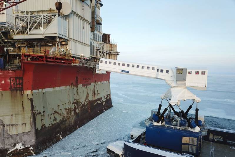 Ampelmann's Gangway for New Ice-Breaking W2W Vessel