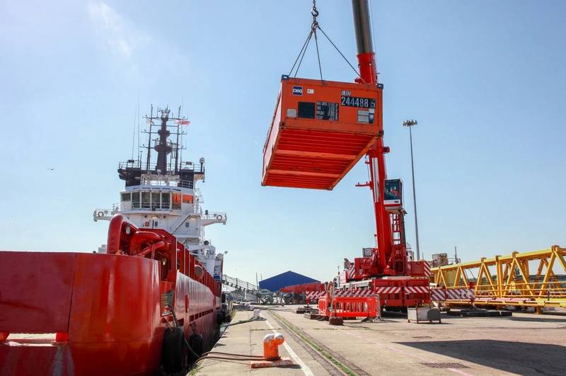 Port of Lowestoft: Peterson Nets Integrated Logistics Deal with Shell