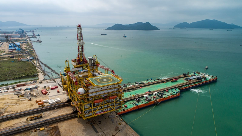 Topside Floated for Dongfang Gas Field