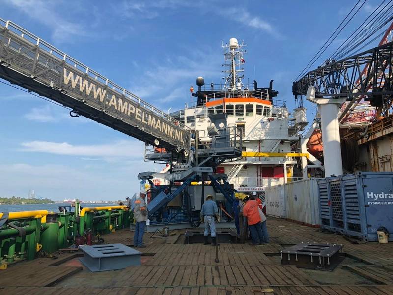 Ampelmann Wins Mexico Contract