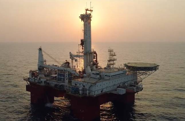 Helix Introduces Q7000 Well Intervention Vessel