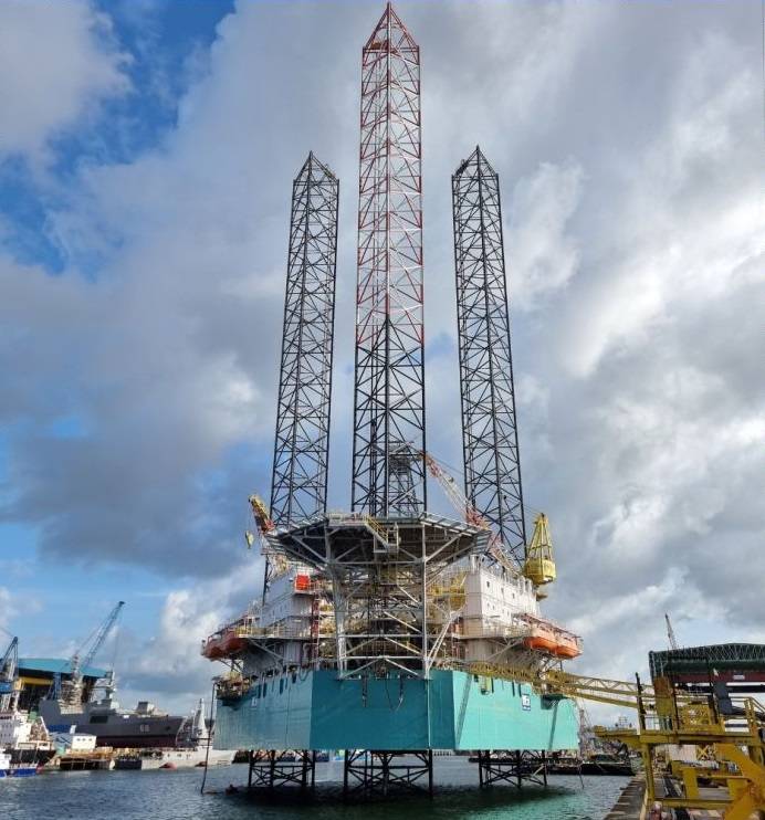 Seatrium Delivers New Jackup Rig to ADNOC Drilling