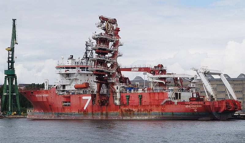 Seaway 7 to Convert 'Seven Phoenix' into Cable Layer